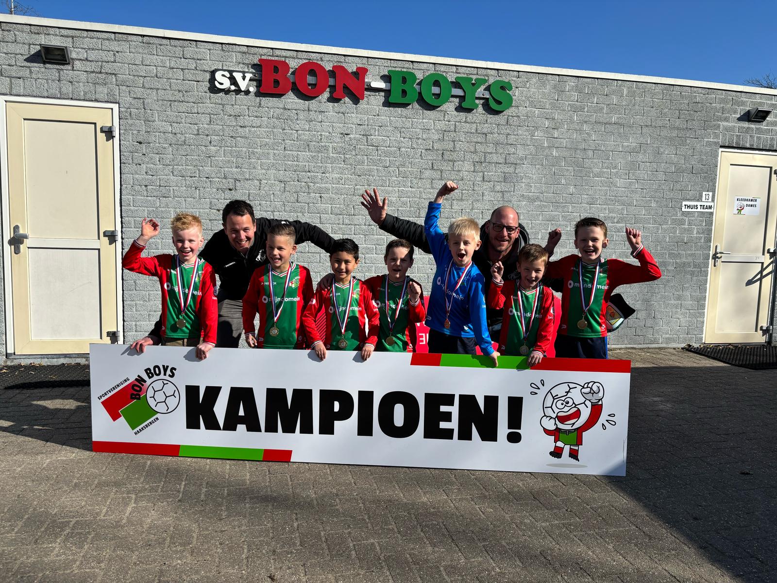 Bon Boys JO8-5 kampioen - Bon Boys